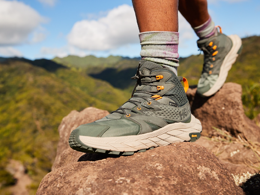 Hiking Boots vs Walking Shoes vs Trail Running Shoes | HOKA®