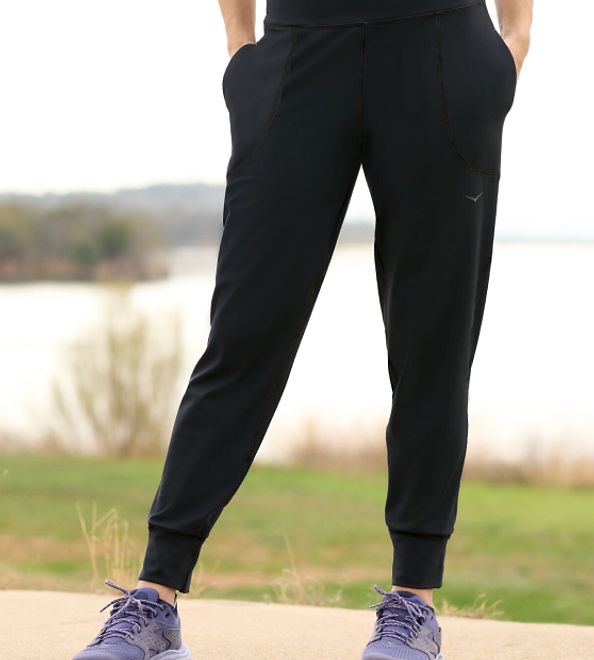 Apparel | HOKA® | United States