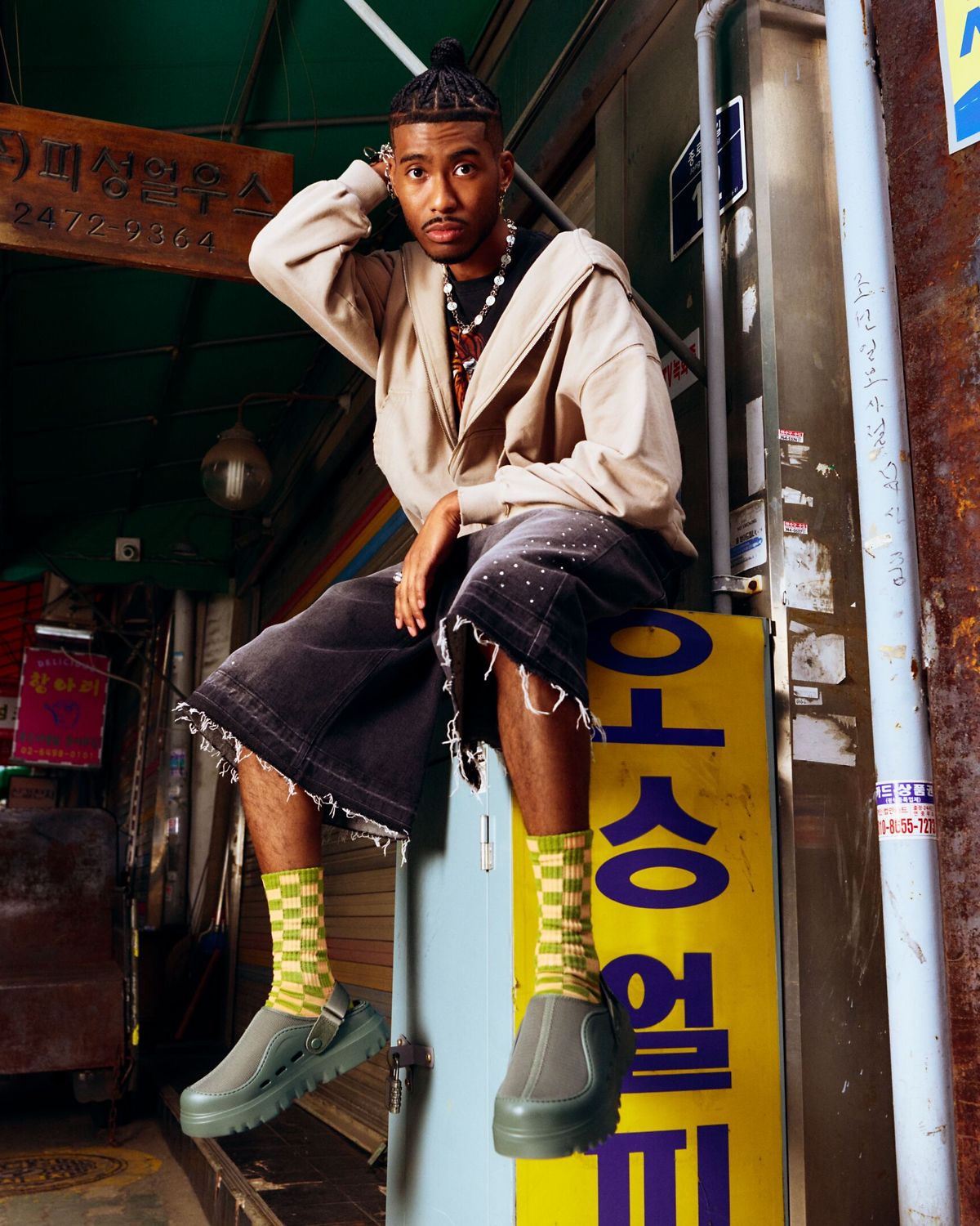 UGG® Canada Official | Boots, Slippers & Shoes | Free Shipping & Returns